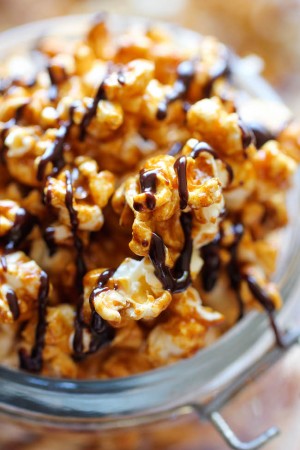 Cinnamon Roll Caramel Corn - Damn Delicious