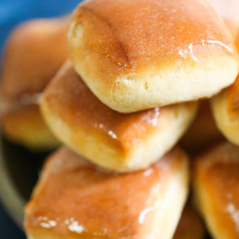 Texas Roadhouse Rolls - Damn Delicious