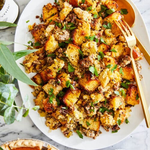 Cornbread Stuffing - Damn Delicious